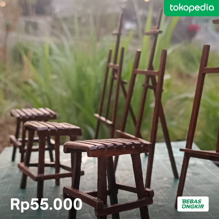 MINIATUR Stand Display Lukisan dan kursi for diorama1/12 figma/shf ...