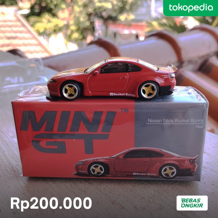 MINI GT Silvia S15 rocket bunny red - Rp200.000