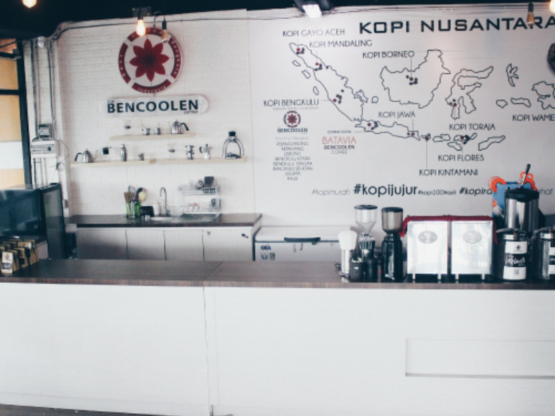 Kursus Belajar Menjadi Pengelola di Bidang Kedai Minuman Kopi Susu Kekinian di the Bencoolen ...